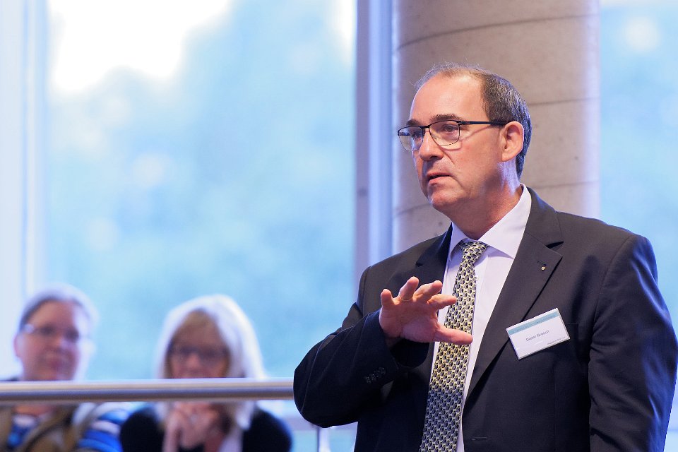 Prof. Dr. Markus Rothschild